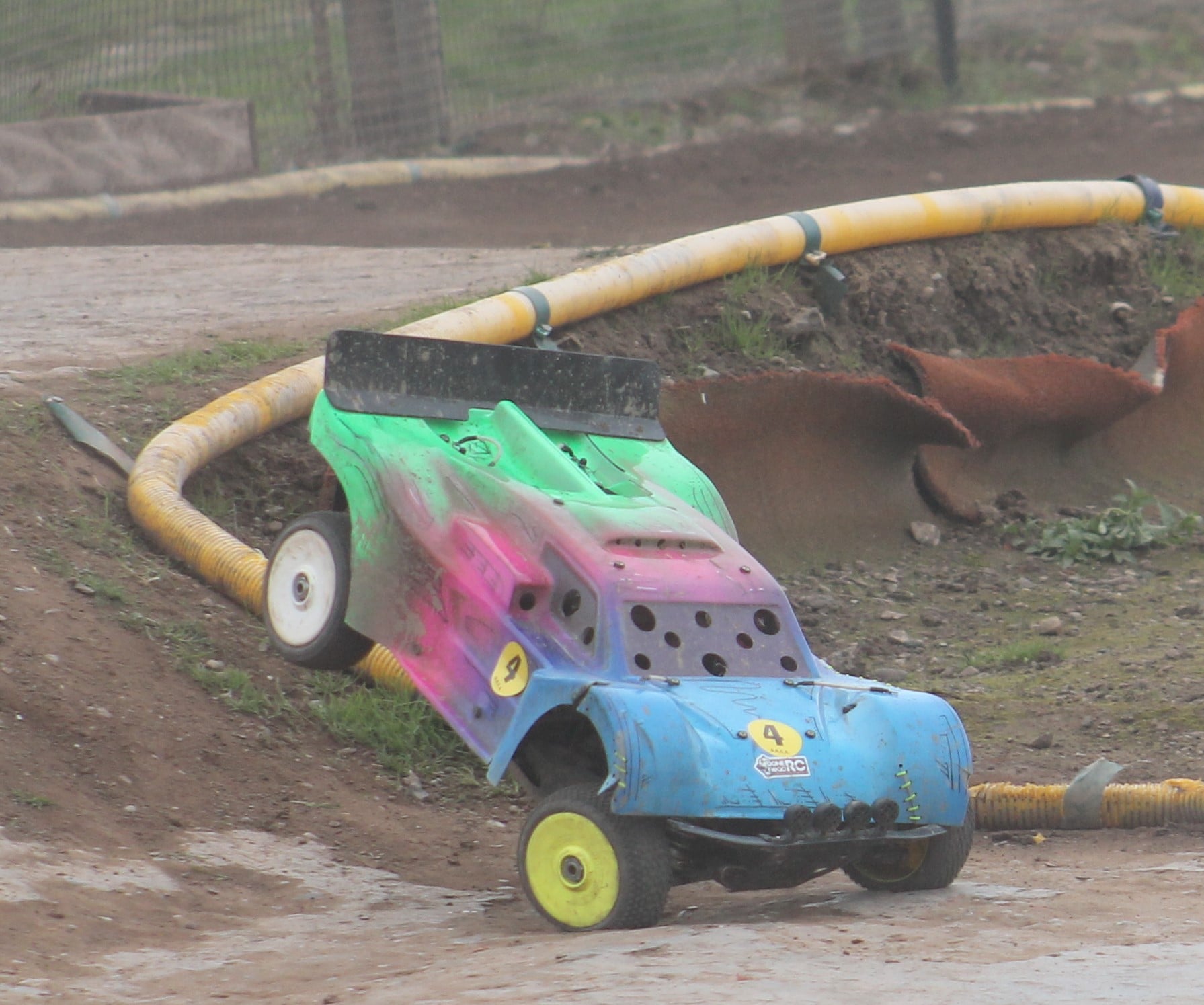 BRCA LOSR National R8 – Race Report - British Radio Car Association